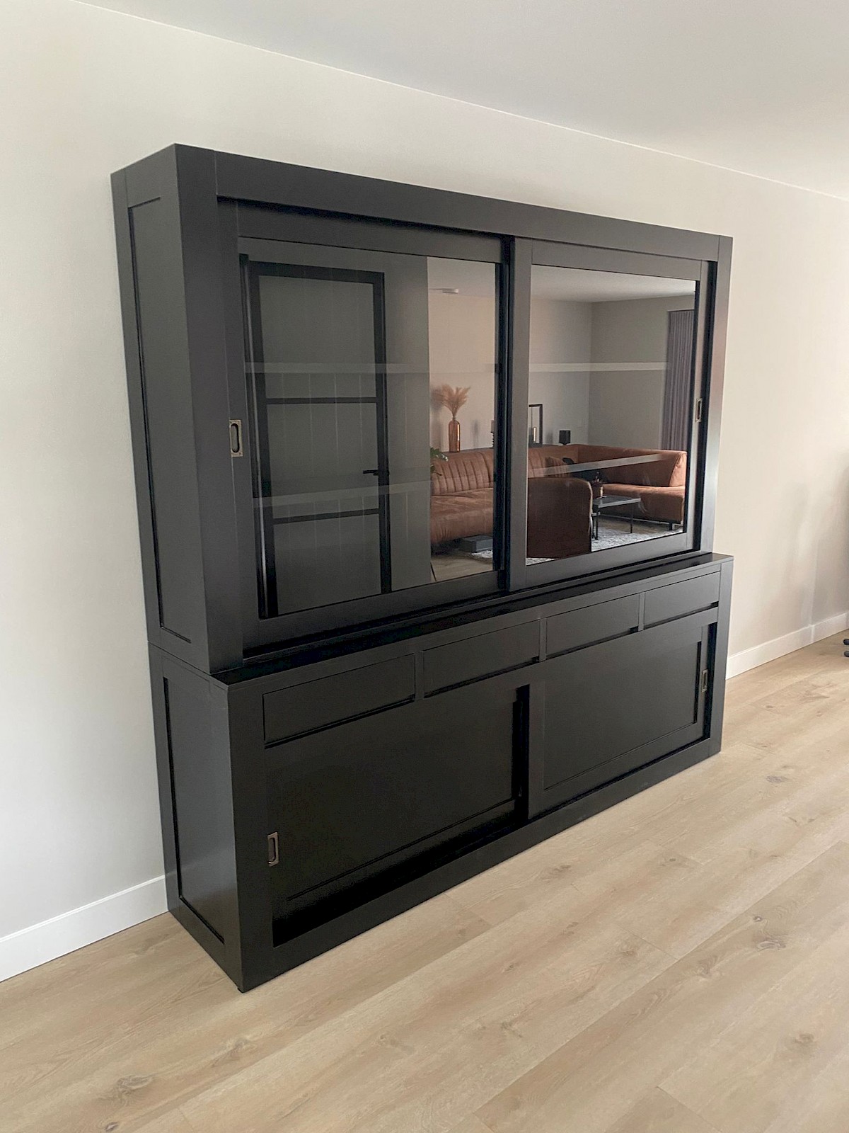 Buffetkast Mees Zwart/ zwart 240