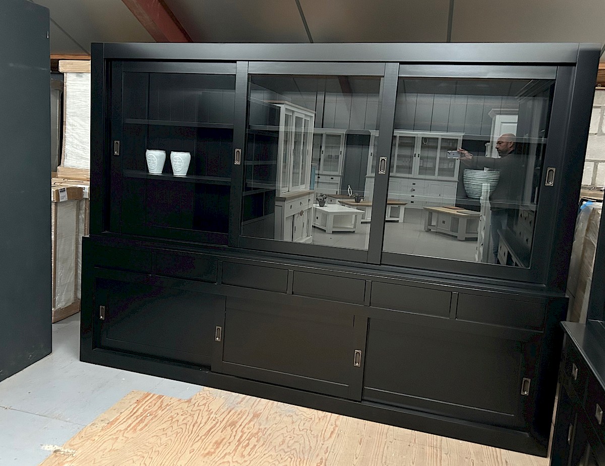 Buffetkast Mees Zwart/ zwart 300